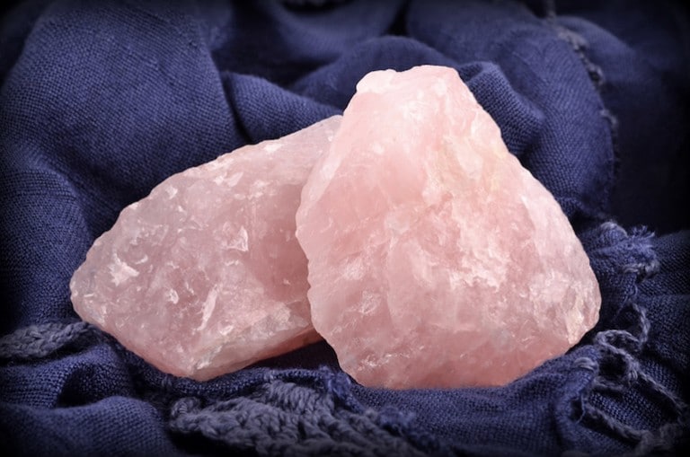 Quartz Rose : Propriétés, Histoire, Vertus et Bienfaits - Lithothérapie.net