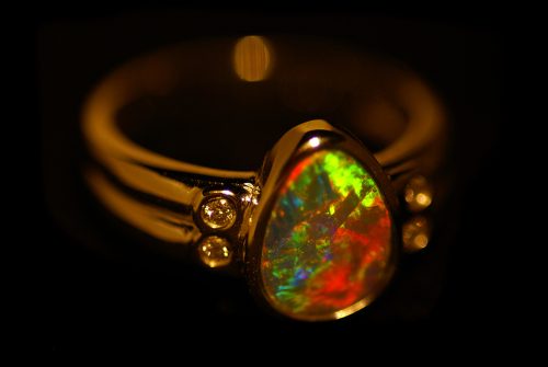 Opales : Propriétés, Histoire, Vertus et Bienfaits - Lithothérapie.net